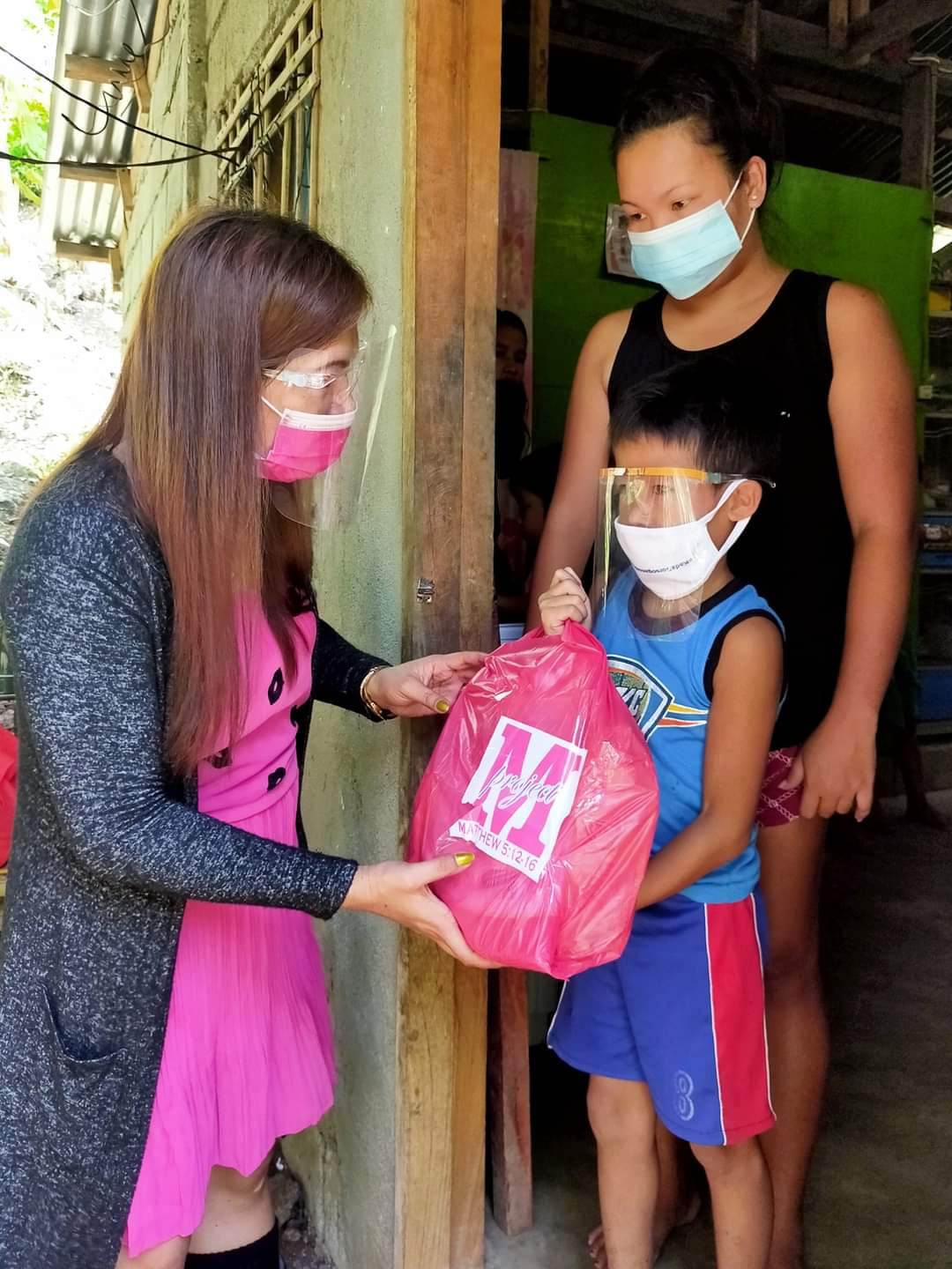 Michelle Rubio – Filipina Achievers in Rural Education Award (FLORA)